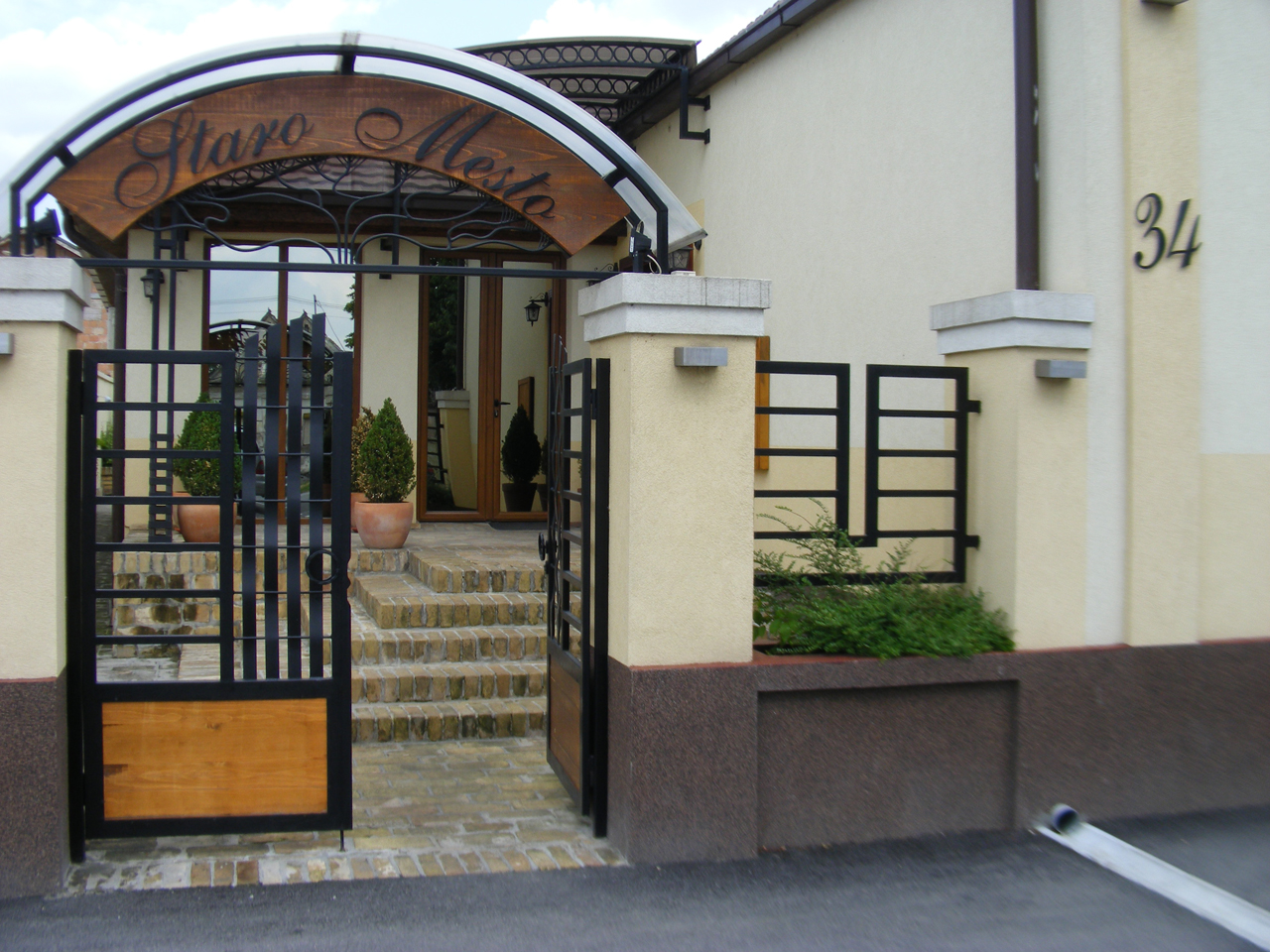 RESTORAN STARO MESTO, restorani Nova Pazova, restorani u Novoj Pazovi ...