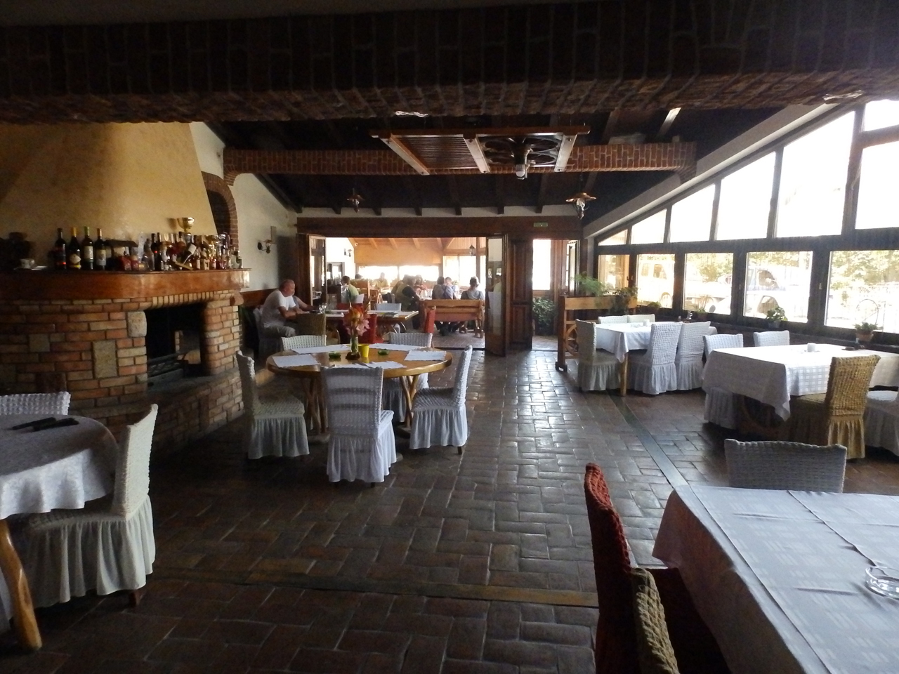 RESTORAN STARI GRAD KOD VASE, restorani Petrovac, restorani u Petrovcu ...