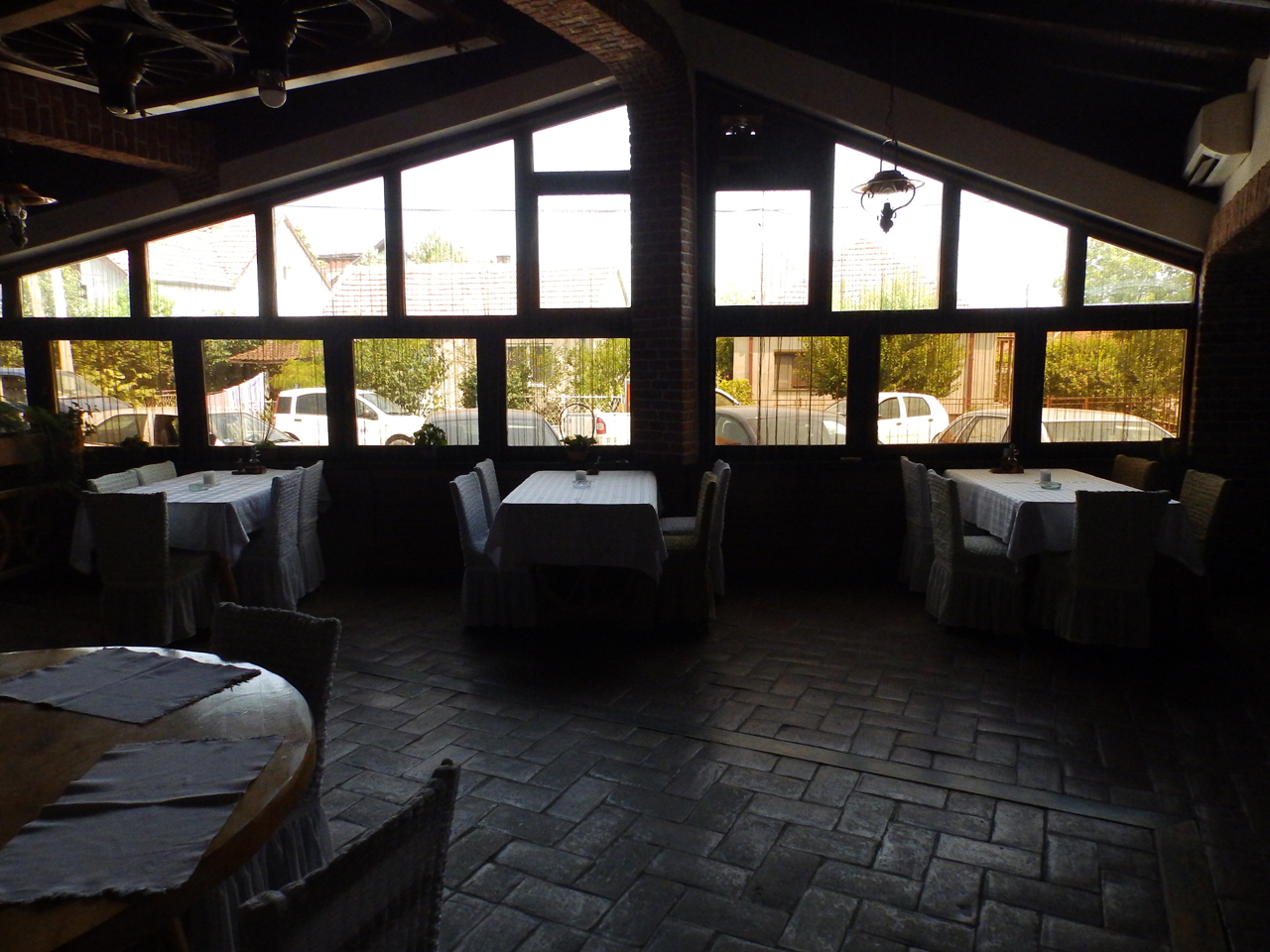 RESTORAN STARI GRAD KOD VASE, restorani Petrovac, restorani u Petrovcu ...