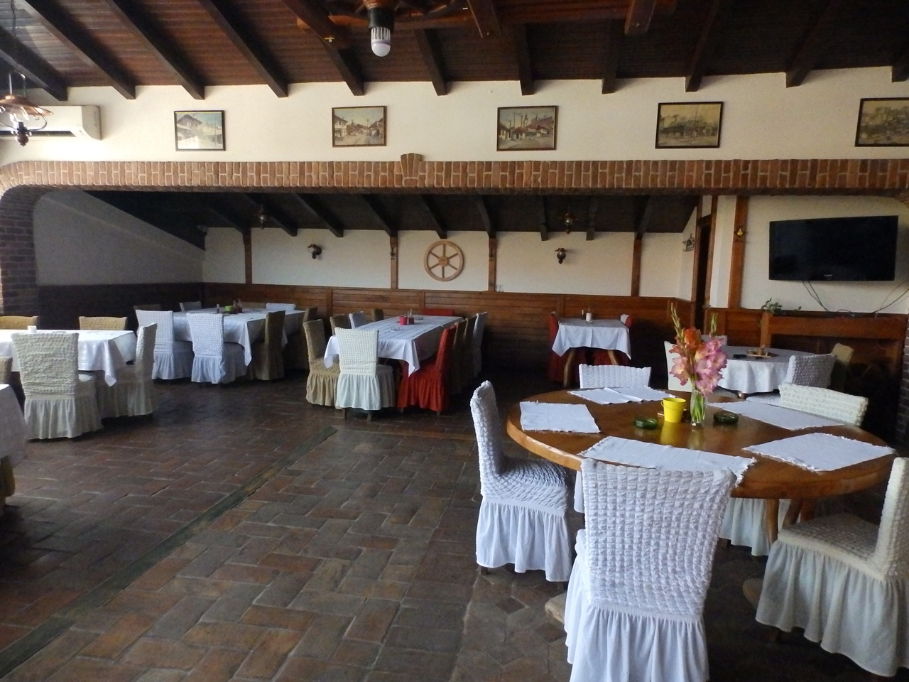 RESTORAN STARI GRAD KOD VASE, restorani Petrovac, restorani u Petrovcu ...