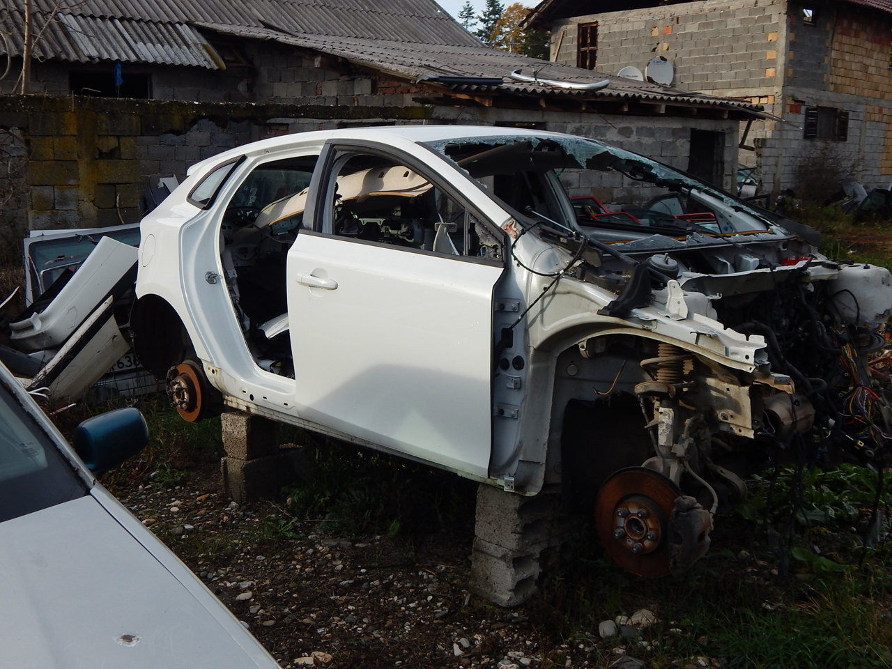 AUTO OTPAD VOLVO DIKULA, Auto otpadi Čačak, Auto otpadi u Čačku, Srbija ...